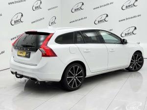 Balts Volvo V60 2015 Viļņa, ar dzinēja tilpumu 2.40 L un nobraukumu 216 tūkst. km par 7500 €, foto 3 vietnē AUTOMOTO.COM.LV
