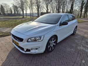 White Volvo V60 2015 in Prienai, with an engine capacity of 2.40 L and mileage of 271 thousand km for 4100 €, photo  on AUTOMOTO.COM.LV