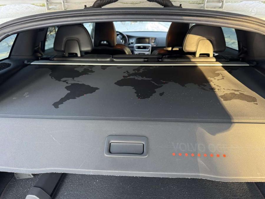 Balts Volvo V60 2015 Kauņa, ar dzinēja tilpumu 1.97 L un nobraukumu 263 tūkst. km par 10499 €, foto 9 vietnē AUTOMOTO.COM.LV