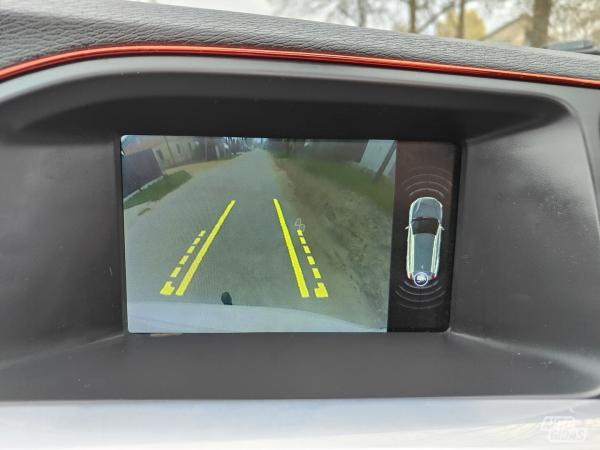 Balts Volvo V60 2015 Kauņa, ar dzinēja tilpumu 2.00 L un nobraukumu 292 tūkst. km par 6200 €, foto 9 vietnē AUTOMOTO.COM.LV