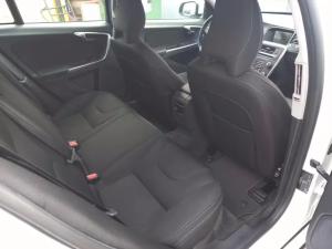Белый Вольво B60 2015 в Рига, объемом двигателя 2.00 л и пробегом 260 тыс. км за 7590 €, фото 6 на AUTOMOTO.COM.LV
