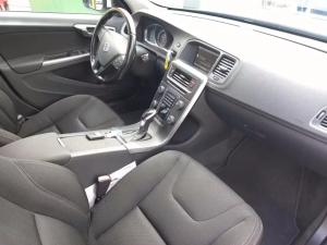 Белый Вольво B60 2015 в Рига, объемом двигателя 2.00 л и пробегом 260 тыс. км за 7590 €, фото 7 на AUTOMOTO.COM.LV