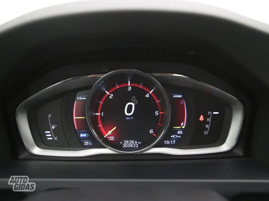 Белый Вольво B60 2015 в Вильнюс, объемом двигателя 2.40 л и пробегом 204 тыс. км за 9999 €, фото 20 на AUTOMOTO.COM.LV