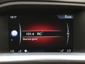 Белый Вольво B60 2015 в Вильнюс, объемом двигателя 2.40 л и пробегом 204 тыс. км за 9999 €, фото 23 на AUTOMOTO.COM.LV