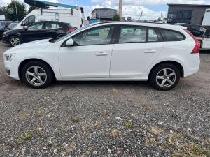 Balts Volvo V60 2015 Tauragė, ar dzinēja tilpumu 1.98 L un nobraukumu 18 tūkst. km par 4500 €, foto 7 vietnē AUTOMOTO.COM.LV