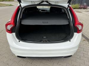 Balts Volvo V60 2015 Kauņa, ar dzinēja tilpumu 1.97 L un nobraukumu 230 tūkst. km par 6500 €, foto 18 vietnē AUTOMOTO.COM.LV