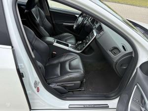 Balts Volvo V60 2015 Kauņa, ar dzinēja tilpumu 1.97 L un nobraukumu 230 tūkst. km par 6500 €, foto 19 vietnē AUTOMOTO.COM.LV