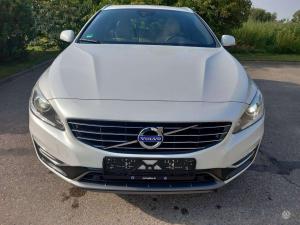 Белый Вольво B60 2015 в Укмерге, объемом двигателя 2.40 л и пробегом 241 тыс. км за 6500 €, фото 6 на AUTOMOTO.COM.LV