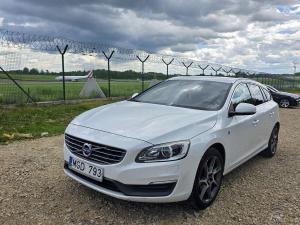 Белый Вольво B60 2015 в Вильнюс, объемом двигателя 1.97 л и пробегом 250 тыс. км за 7000 €, фото 4 на AUTOMOTO.COM.LV