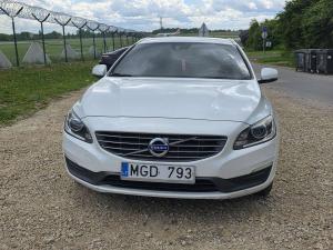 Белый Вольво B60 2015 в Вильнюс, объемом двигателя 1.97 л и пробегом 250 тыс. км за 7000 €, фото 6 на AUTOMOTO.COM.LV