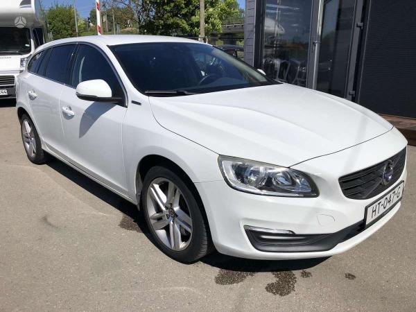 Balts Volvo V60 2015 Klaipėda, ar dzinēja tilpumu 2.40 L un nobraukumu 315 tūkst. km par 6750 €, foto 2 vietnē AUTOMOTO.COM.LV