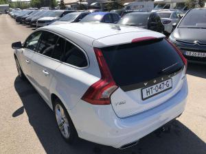 Balts Volvo V60 2015 Klaipėda, ar dzinēja tilpumu 2.40 L un nobraukumu 315 tūkst. km par 6750 €, foto 5 vietnē AUTOMOTO.COM.LV