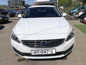 Balts Volvo V60 2015 Klaipėda, ar dzinēja tilpumu 2.40 L un nobraukumu 315 tūkst. km par 6750 €, foto 6 vietnē AUTOMOTO.COM.LV