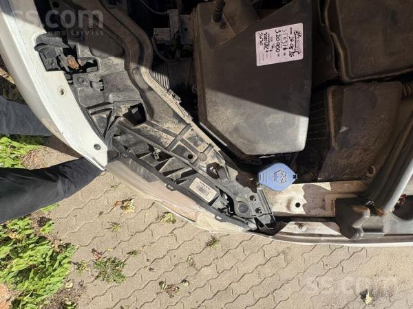 Белый Вольво B60 2015 в Рига, объемом двигателя 1.60 л и пробегом 300 тыс. км за 4500 €, фото 9 на AUTOMOTO.COM.LV