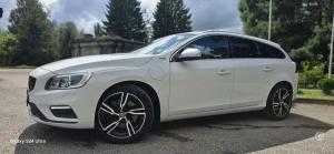 Белый Вольво B60 2015 в Казлу-Руда, объемом двигателя 2.40 л и пробегом 294 тыс. км за 6700 €, фото 3 на AUTOMOTO.COM.LV