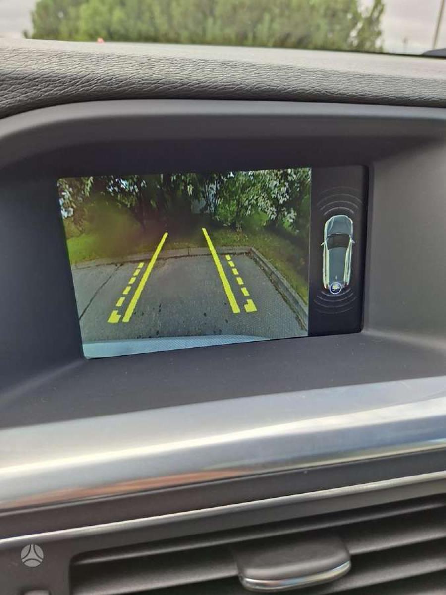 Balts Volvo V60 2015 Ukmergė, ar dzinēja tilpumu 2.40 L un nobraukumu 241 tūkst. km par 6000 €, foto 13 vietnē AUTOMOTO.COM.LV
