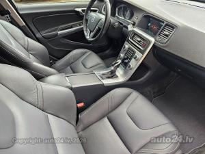 Белый Вольво B60 2016 в Тарту, объемом двигателя 2.40 л и пробегом 229 тыс. км за 9490 €, фото 13 на AUTOMOTO.COM.LV