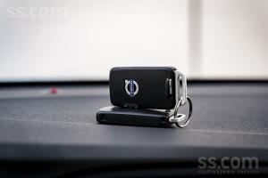 Balts Volvo V60 2016 Rīga, ar dzinēja tilpumu 2.00 L un nobraukumu 235 tūkst. km par 9850 €, foto 31 vietnē AUTOMOTO.COM.LV