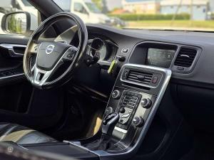 Белый Вольво B60 2016 в Рокишкис, объемом двигателя 1.98 л и пробегом 250 тыс. км за 7450 €, фото 13 на AUTOMOTO.COM.LV