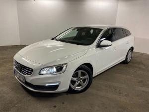 Белый Вольво B60 2016 в Рига, объемом двигателя 2.00 л и пробегом 250 тыс. км за 8950 €, фото  на AUTOMOTO.COM.LV