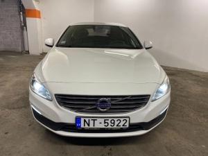 Balts Volvo V60 2016 Rīga, ar dzinēja tilpumu 2.00 L un nobraukumu 250 tūkst. km par 8950 €, foto 6 vietnē AUTOMOTO.COM.LV