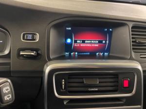 Balts Volvo V60 2016 Rīga, ar dzinēja tilpumu 2.00 L un nobraukumu 250 tūkst. km par 8950 €, foto 15 vietnē AUTOMOTO.COM.LV