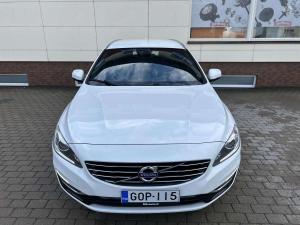 Balts Volvo V60 2016 Kretinga, ar dzinēja tilpumu 2.40 L un nobraukumu 224 tūkst. km par 9699 €, foto 4 vietnē AUTOMOTO.COM.LV