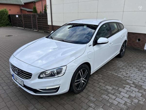 Белый Вольво B60 2016 в Кретинга, объемом двигателя 2.40 л и пробегом 224 тыс. км за 9699 €, фото 6 на AUTOMOTO.COM.LV