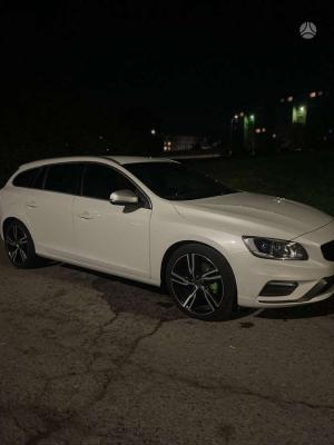 White Volvo V60 2017 in Kaunas, with an engine capacity of 1.97 L and mileage of 234 thousand km for 14000 €, photo 3 on AUTOMOTO.COM.LV