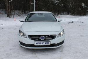 White Volvo V60 2017 in Birstonas, with an engine capacity of 2.40 L and mileage of 242 thousand km for 7950 €, photo 6 on AUTOMOTO.COM.LV