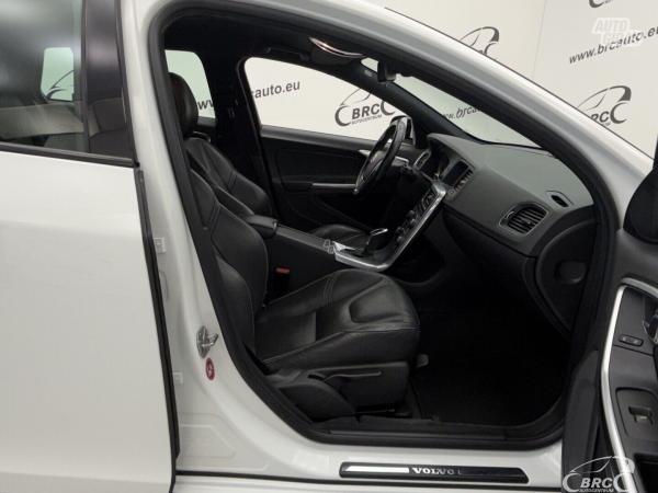 Balts Volvo V60 2017 Avižieniai, ar dzinēja tilpumu 2.00 L un nobraukumu 258 tūkst. km par 7500 €, foto 4 vietnē AUTOMOTO.COM.LV