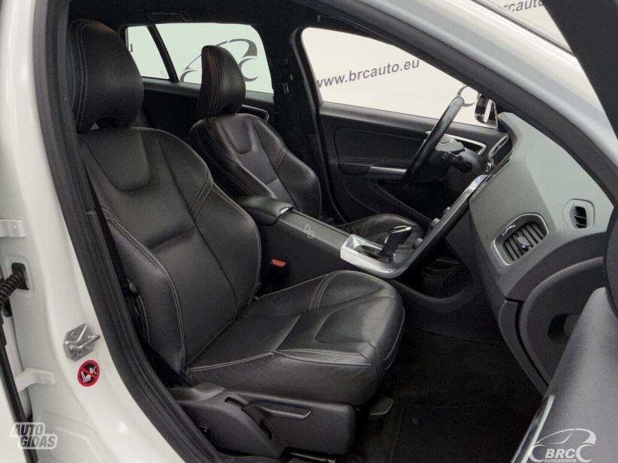 Белый Вольво B60 2017 в Авиженяй, объемом двигателя 2.00 л и пробегом 258 тыс. км за 7500 €, фото 8 на AUTOMOTO.COM.LV