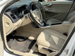 Balts Volvo V60 2017 Rīga, ar dzinēja tilpumu 2.00 L un nobraukumu 250 tūkst. km par 3990 €, foto 9 vietnē AUTOMOTO.COM.LV