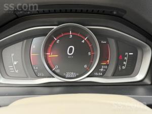 Balts Volvo V60 2017 Rīga, ar dzinēja tilpumu 2.00 L un nobraukumu 250 tūkst. km par 3990 €, foto 11 vietnē AUTOMOTO.COM.LV