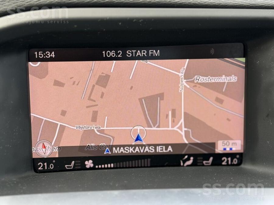 Balts Volvo V60 2017 Rīga, ar dzinēja tilpumu 2.00 L un nobraukumu 250 tūkst. km par 3990 €, foto 12 vietnē AUTOMOTO.COM.LV