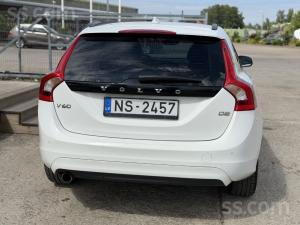 Balts Volvo V60 2017 Rīga, ar dzinēja tilpumu 2.00 L un nobraukumu 250 tūkst. km par 3990 €, foto 19 vietnē AUTOMOTO.COM.LV