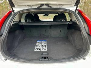 Balts Volvo V60 2017 Rīga, ar dzinēja tilpumu 2.00 L un nobraukumu 192 tūkst. km par 11700 €, foto 7 vietnē AUTOMOTO.COM.LV