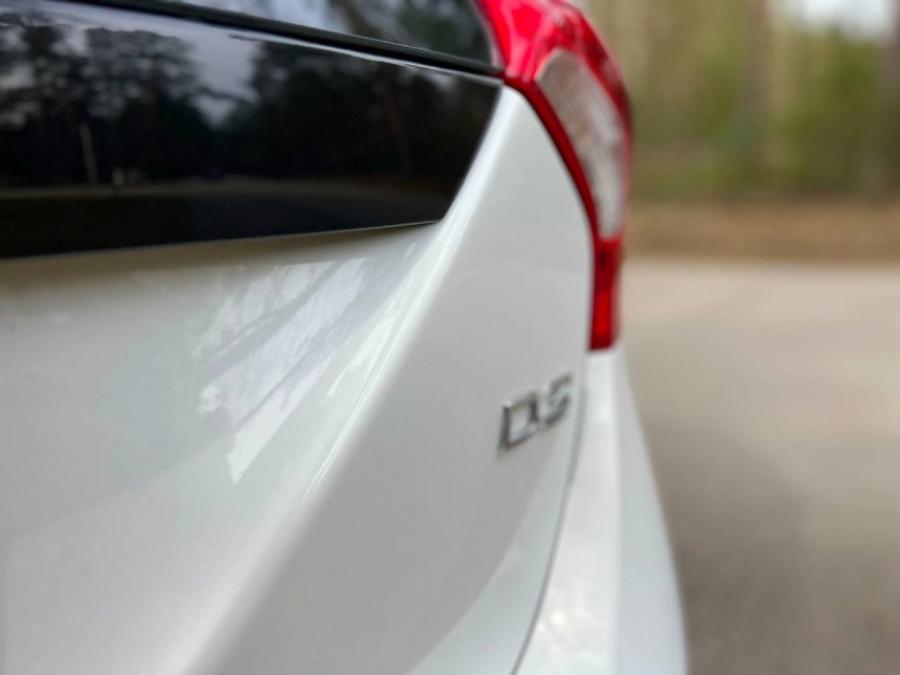 Balts Volvo V60 2017 Rīga, ar dzinēja tilpumu 2.00 L un nobraukumu 192 tūkst. km par 11700 €, foto 19 vietnē AUTOMOTO.COM.LV