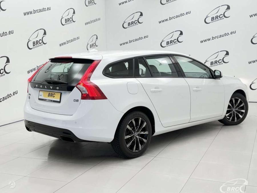 Balts Volvo V60 2017 Viļņa, ar dzinēja tilpumu 1.97 L un nobraukumu 258 tūkst. km par 7300 €, foto 4 vietnē AUTOMOTO.COM.LV