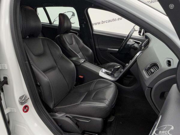 White Volvo V60 2017 in Vilnius, with an engine capacity of 1.97 L and mileage of 258 thousand km for 7300 €, photo 8 on AUTOMOTO.COM.LV