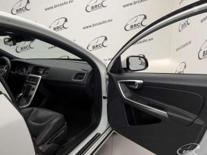 Balts Volvo V60 2017 Viļņa, ar dzinēja tilpumu 1.97 L un nobraukumu 258 tūkst. km par 7300 €, foto 10 vietnē AUTOMOTO.COM.LV