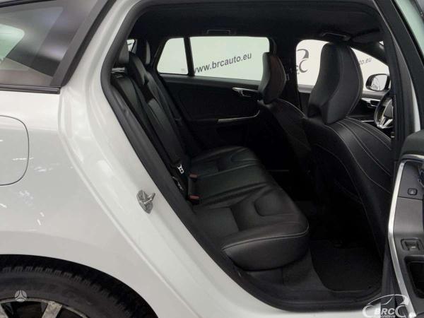White Volvo V60 2017 in Vilnius, with an engine capacity of 1.97 L and mileage of 258 thousand km for 7300 €, photo 10 on AUTOMOTO.COM.LV