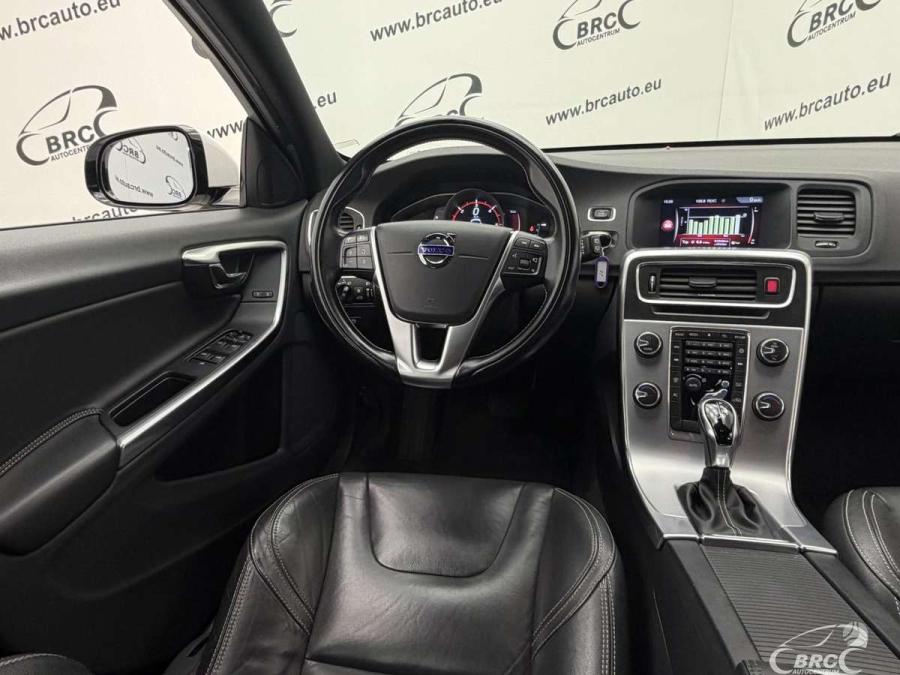 Balts Volvo V60 2017 Viļņa, ar dzinēja tilpumu 1.97 L un nobraukumu 258 tūkst. km par 7300 €, foto 15 vietnē AUTOMOTO.COM.LV