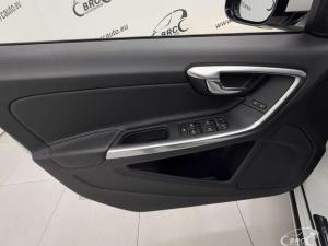 Balts Volvo V60 2017 Viļņa, ar dzinēja tilpumu 1.97 L un nobraukumu 258 tūkst. km par 7300 €, foto 20 vietnē AUTOMOTO.COM.LV