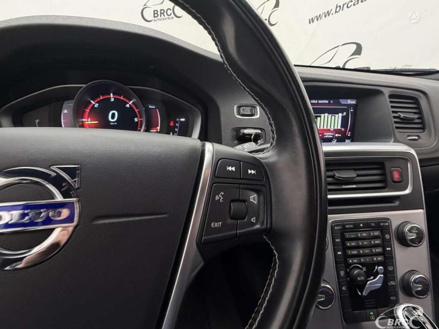 Balts Volvo V60 2017 Viļņa, ar dzinēja tilpumu 1.97 L un nobraukumu 258 tūkst. km par 7300 €, foto 29 vietnē AUTOMOTO.COM.LV