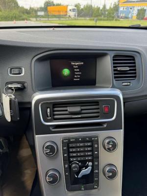 Balts Volvo V60 2017 Telšiai, ar dzinēja tilpumu 1.97 L un nobraukumu 253 tūkst. km par 7700 €, foto 40 vietnē AUTOMOTO.COM.LV