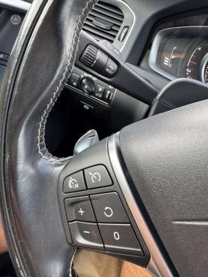 Balts Volvo V60 2017 Telšiai, ar dzinēja tilpumu 1.97 L un nobraukumu 253 tūkst. km par 7700 €, foto 42 vietnē AUTOMOTO.COM.LV