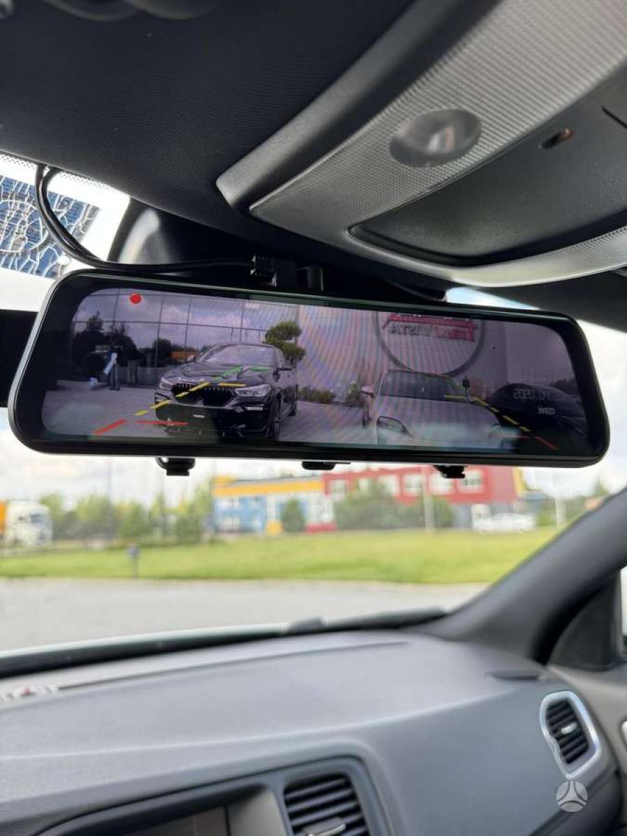 Balts Volvo V60 2017 Telšiai, ar dzinēja tilpumu 1.97 L un nobraukumu 253 tūkst. km par 7700 €, foto 44 vietnē AUTOMOTO.COM.LV