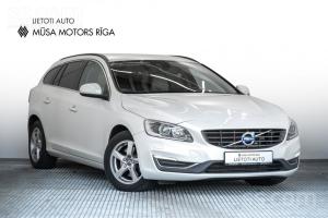 White Volvo V60 2017 in Riga, with an engine capacity of 2.00 L and mileage of 161 thousand km for 9900 €, photo 10 on AUTOMOTO.COM.LV