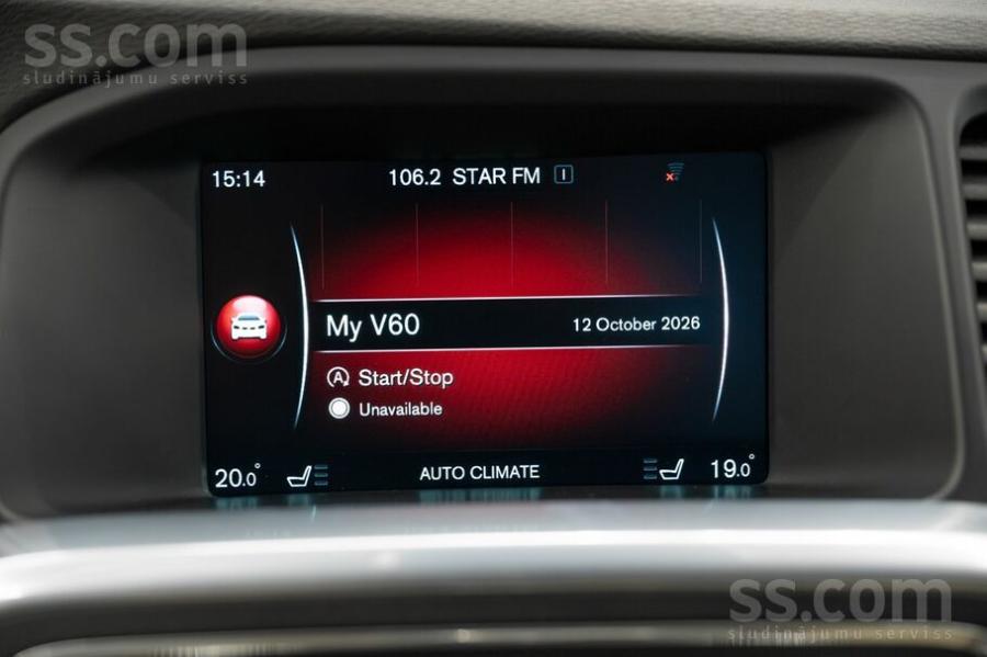 White Volvo V60 2017 in Riga, with an engine capacity of 2.00 L and mileage of 161 thousand km for 9900 €, photo 21 on AUTOMOTO.COM.LV
